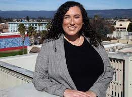 Directory – Crown College